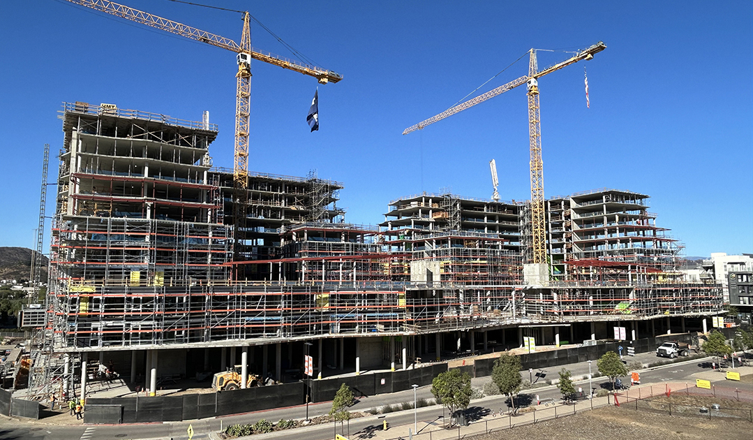 Turner and Partners Celebrate the Topping Off of $345 Million 222 North ...