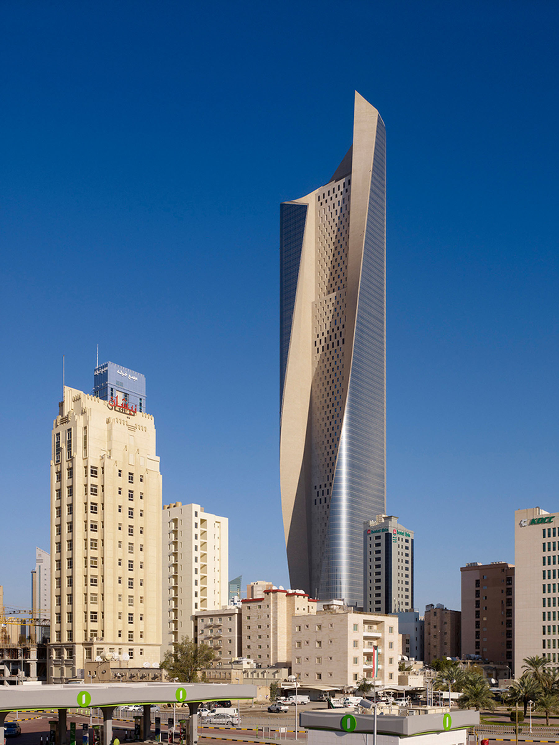 Al Hamra Tower | Projects | Turner Construction Company